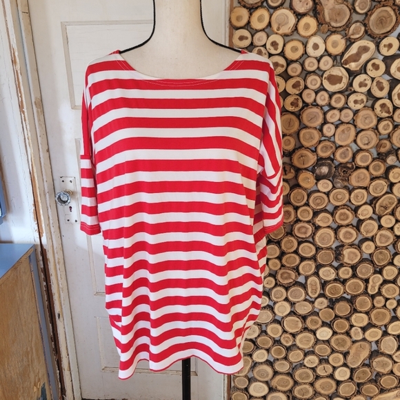 Piko 1988 | Tops | Piko Green Earth Fashion Red And White Striped Short ...